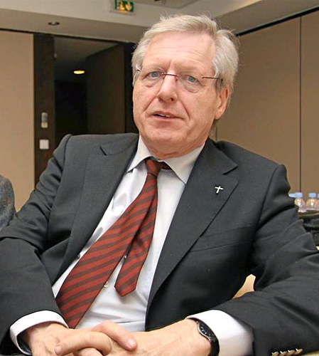 80 Lyonnais ont répondu à l’appel du Père Devert