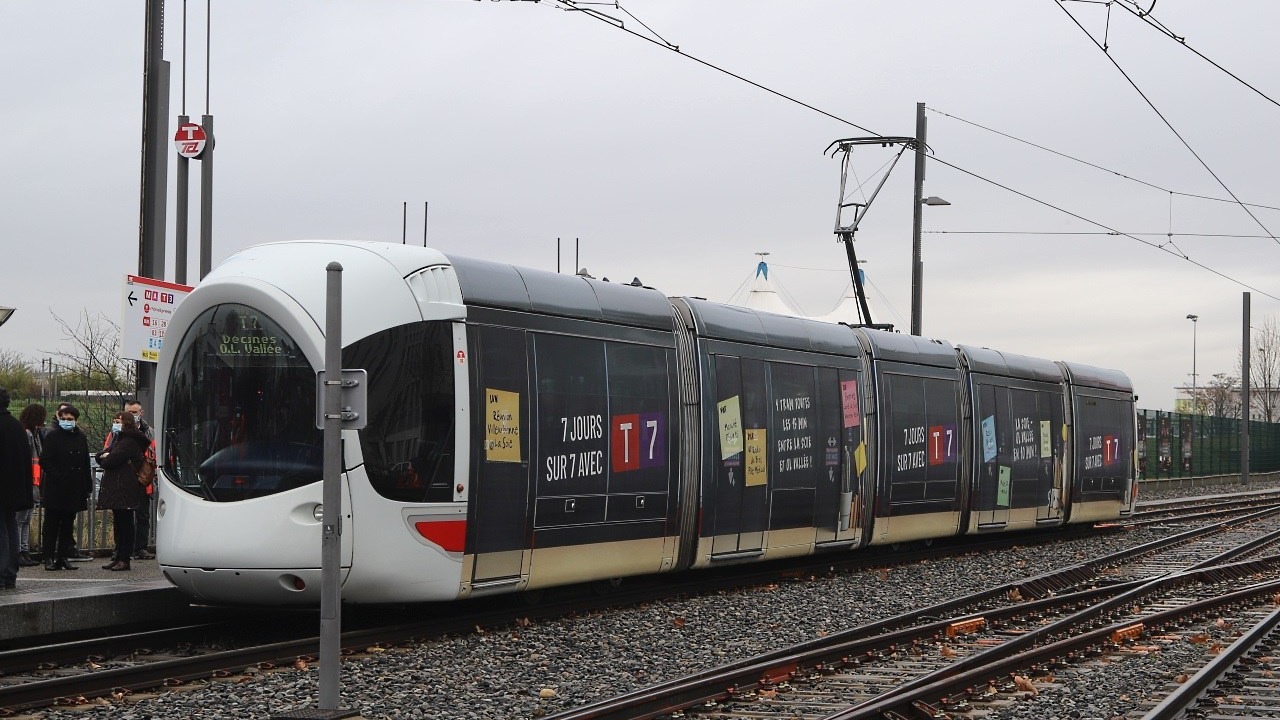 De Vaulx-en-Velin à OL Vallée, le tram T7 "indispensable" pour Jean ...