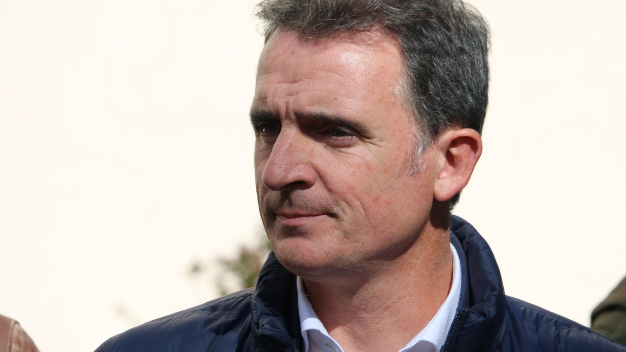 Éric Piolle lance une pique à Grégory Doucet : “amis lyonnaises et ...