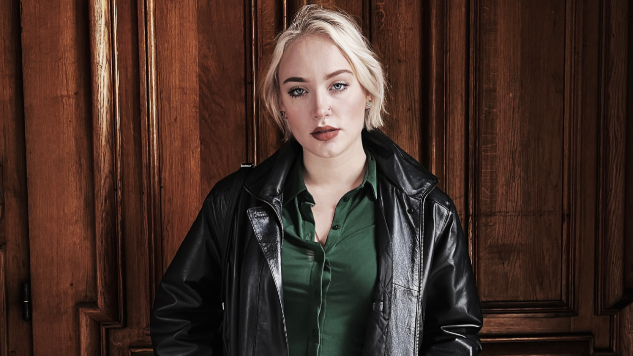 Mila quitte Twitter et confirme la fin de sa protection policière