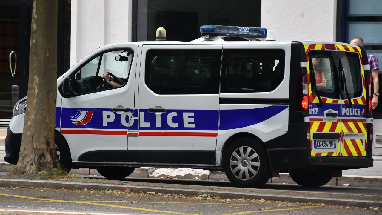 Violent car-jacking près d'un point de deal de Vaulx-en-Velin