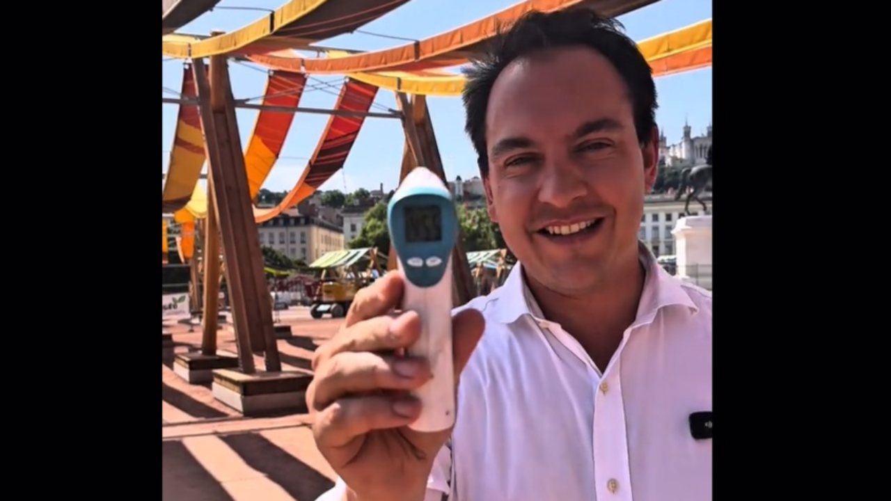 45,5°C sous l'oeuvre d'art de la place Bellecour à Lyon : Pierre Oliver ...