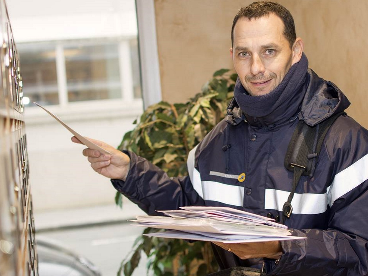 CES : un postier lyonnais à Las Vegas pour présenter un service d’aide ...