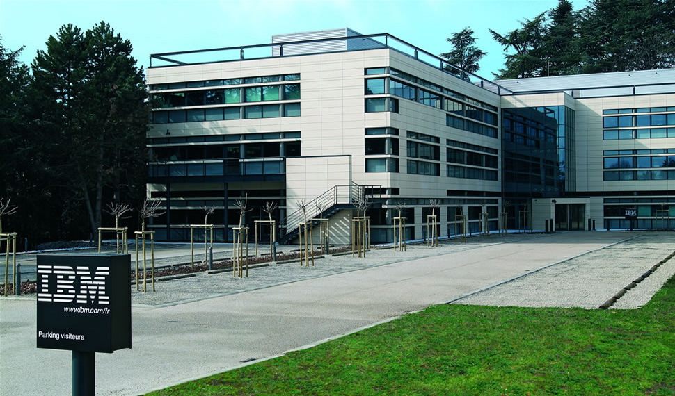 Plan de restructuration chez IBM : des emplois menacés près de Lyon