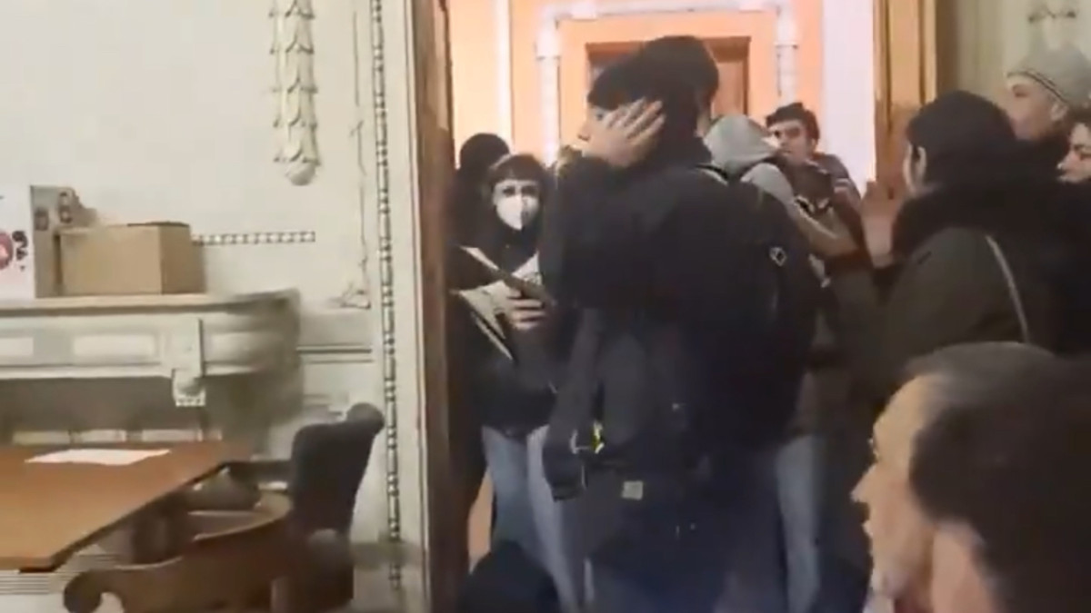 "Les écolos mettent des enfants à la rue" : tensions et malaise au ...