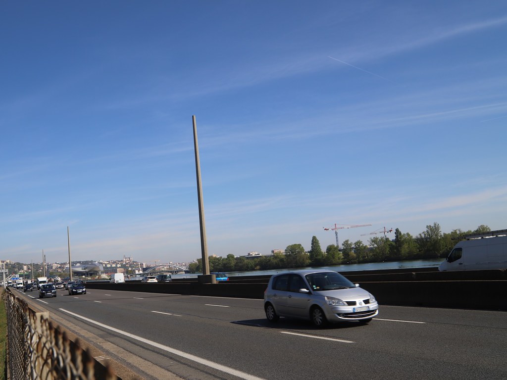 Départ en vacances : 2h50 au lieu de 1h35 pour relier Lyon à Orange ce ...