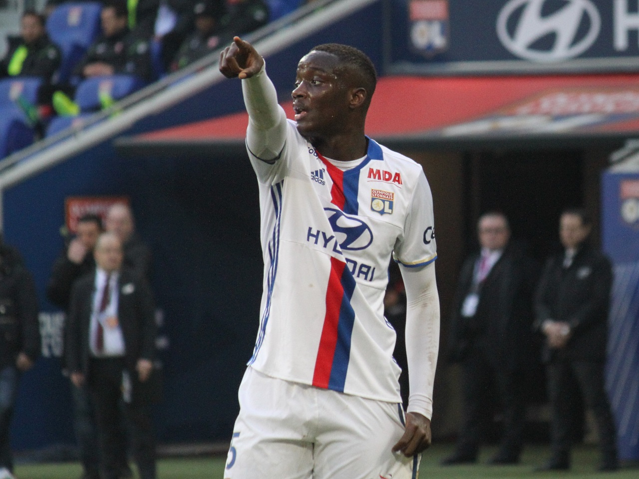 OL : Mouctar Diakhaby à Valence pour 15 millions d’euros (officiel)