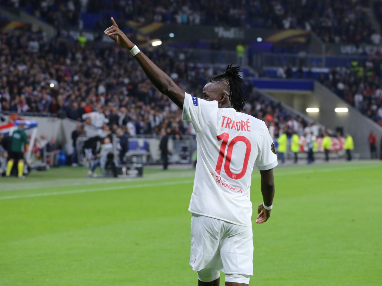 OL : Bertrand Traoré quitte Lyon pour Aston Villa (officiel)